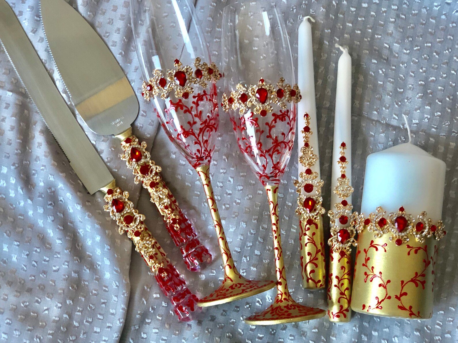 Red & Gold Luxurious Wedding – Elegant Wedding Ideas