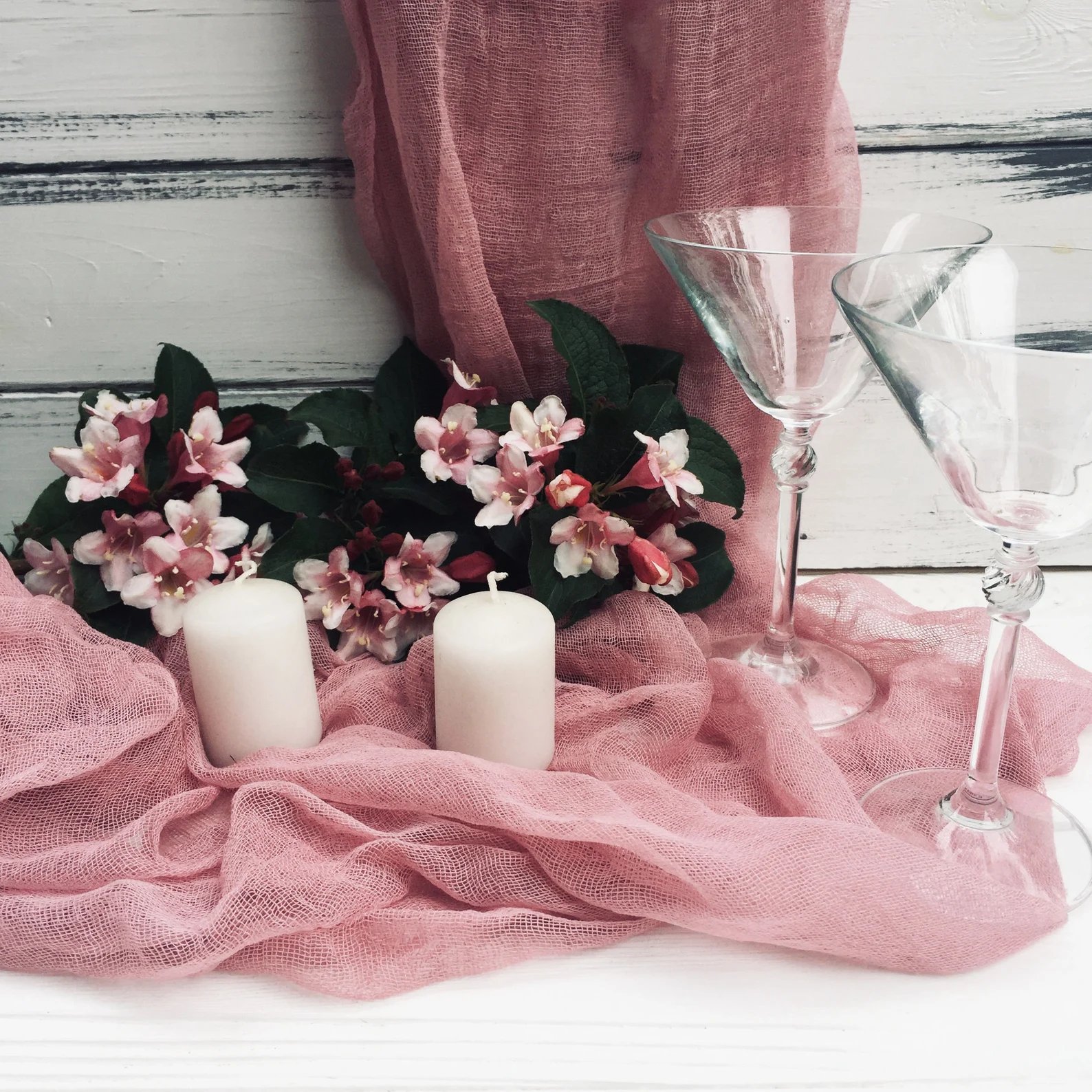 Emerald & Mauve Wedding – Elegant Wedding Ideas