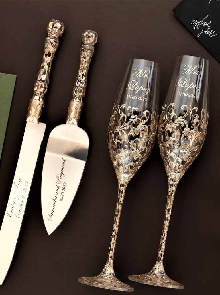 Engraved Toasting Flutes & Cake Server Sets – Elegant Wedding Ideas