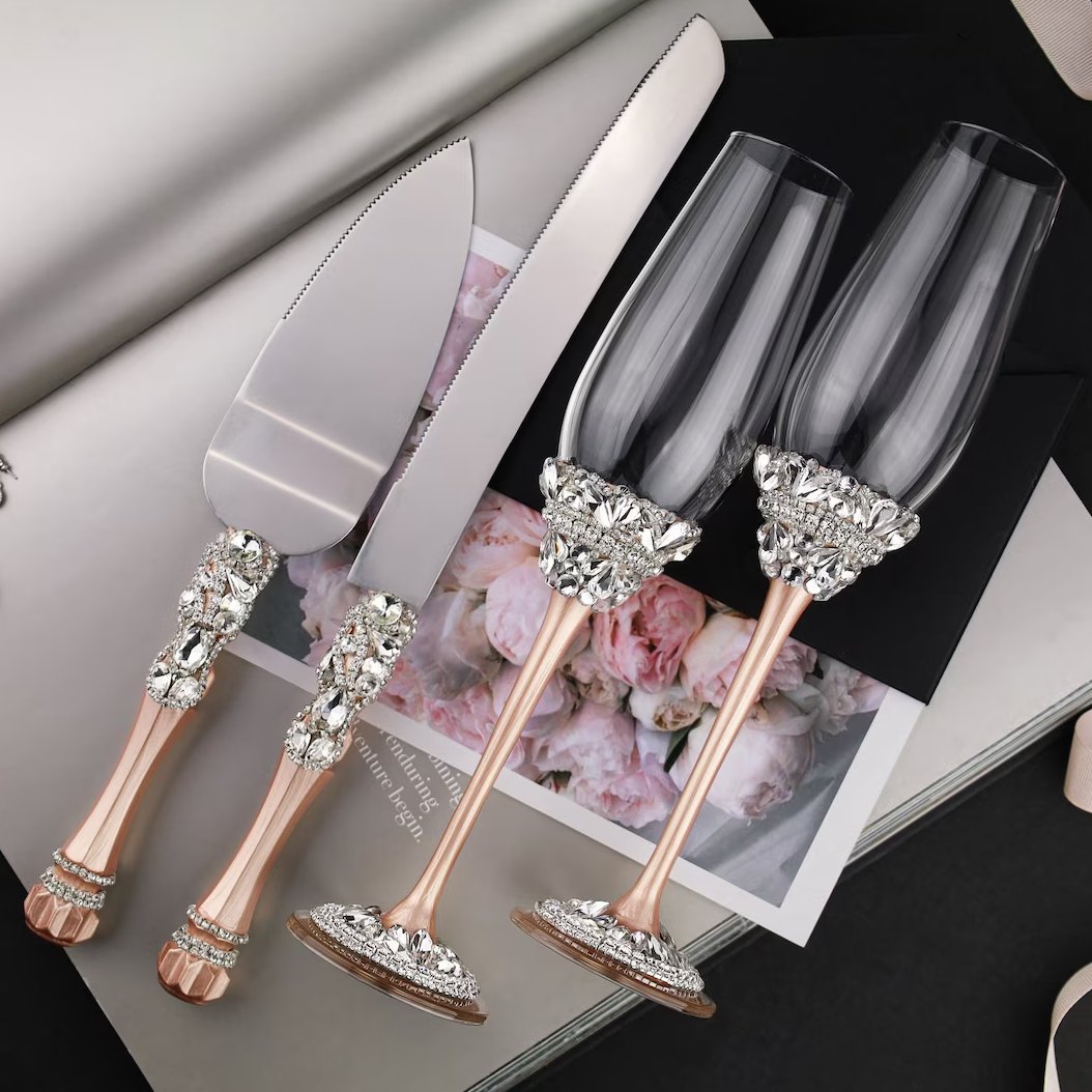 Engraved Toasting Flutes & Cake Server Sets – Elegant Wedding Ideas